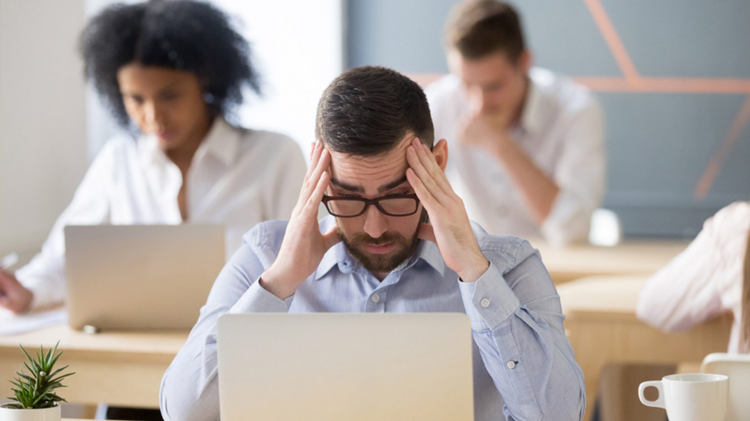 Cara Jitu Buat Karyawan untuk Mengatasi Stres Kerja - Berita Seleb ...