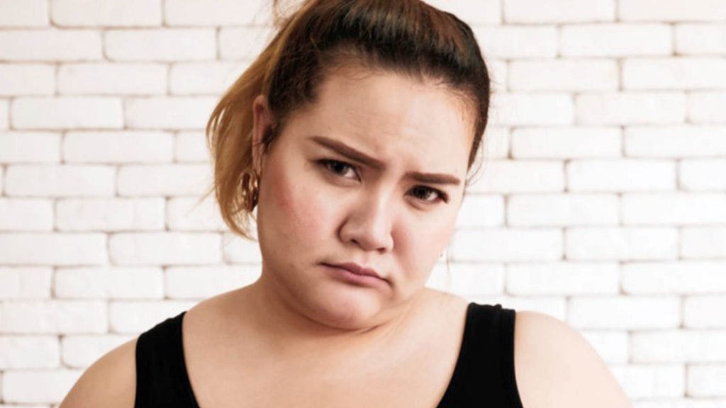 Mengenal Gejala Moon Face dan Penyebabnya - Berita Seleb & Lifestyle