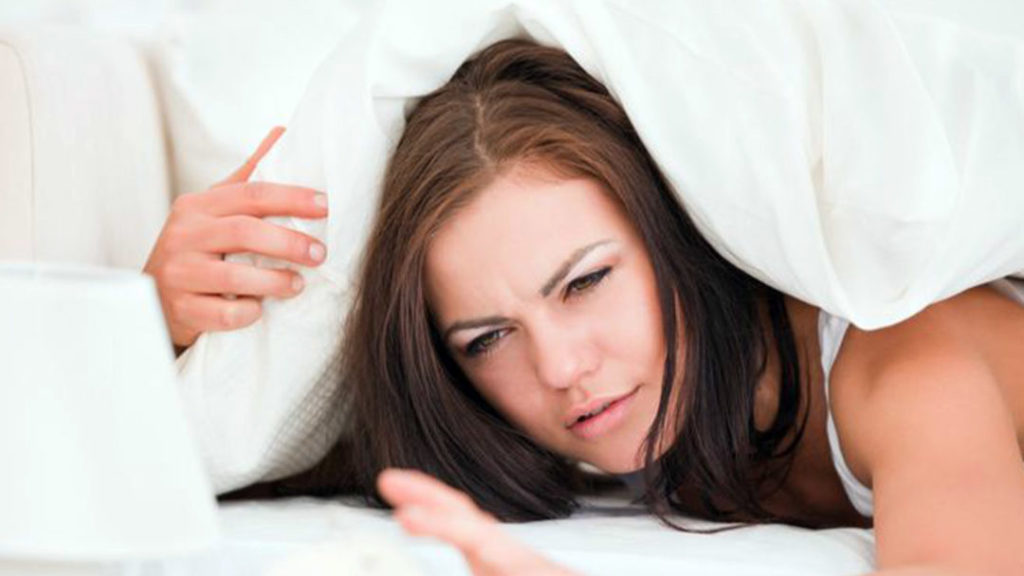 Ketahui Sejumlah Penyebab Wajah Bengkak - Berita Seleb & Lifestyle