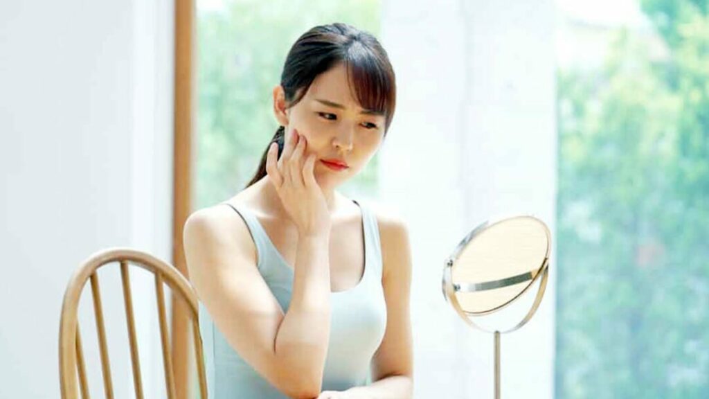 Ketahui Penyebab Umum Terjadinya Moon Face - Berita Seleb & Lifestyle