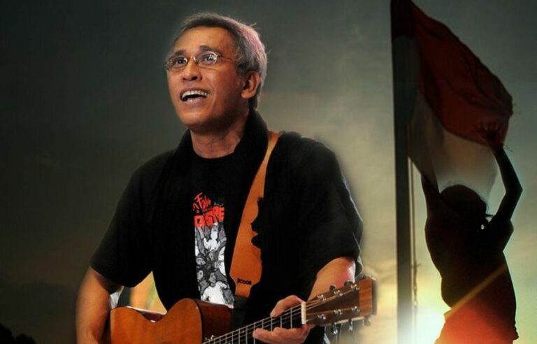Kenikmatan dan Makna di Balik Lagu-Lagu Iwan Fals - Berita Seleb ...
