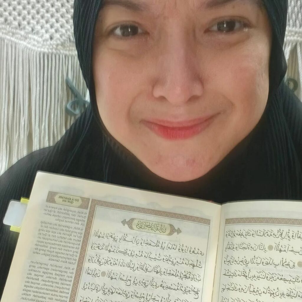 Andhara Early Bagikan Kisah Inspiratif Khatam Al-Qur'an Lima Kali ...